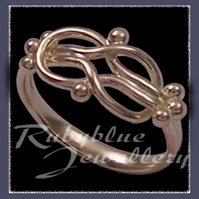 Handmade 14 Karat Yellow Gold 'Hercules Knot' Ring - One-Of-A-Kind ...